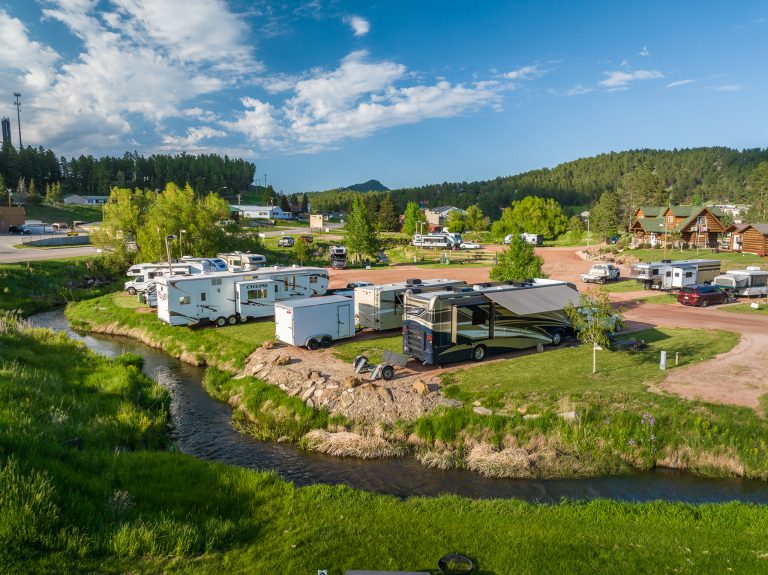 RVS/TENTS – Black Hills Trailside