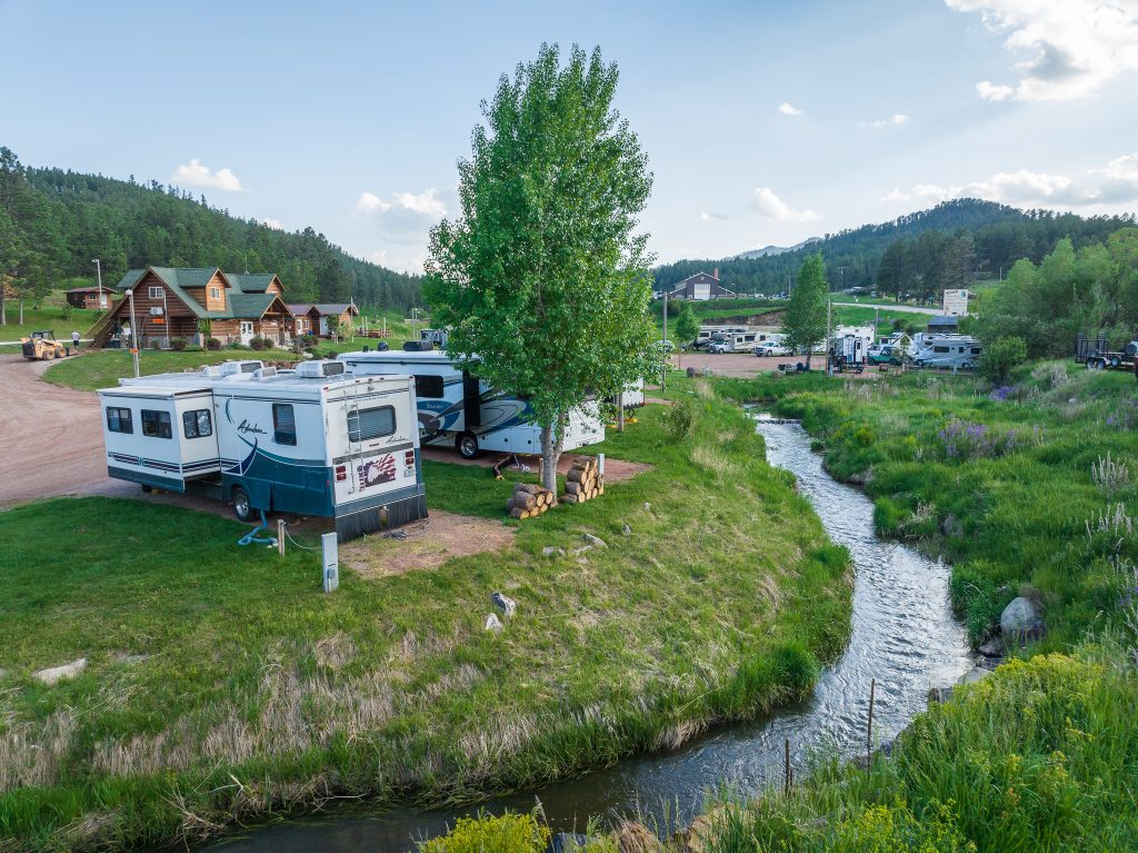 RVS/TENTS – Black Hills Trailside